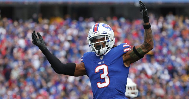 Buffalo Bills Safety Damar Hamlin ‘Fully Cleared’ to Play again, 3 ...