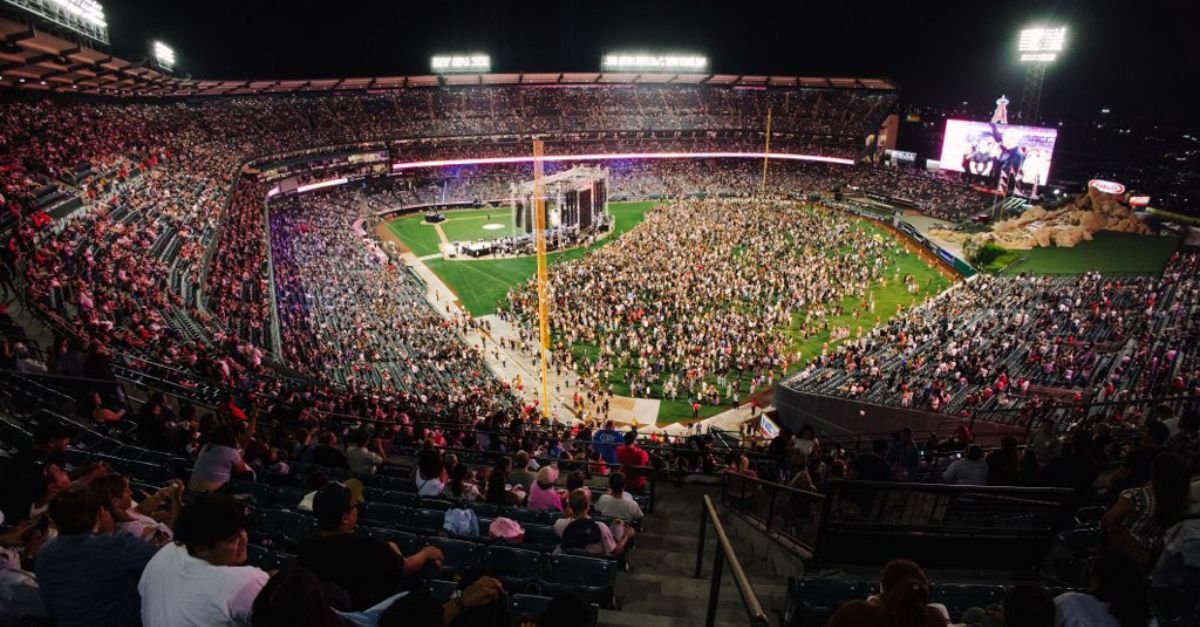 Harvest Crusade’s Gospel Message Attracts 50,000 to Angel Stadium and ...