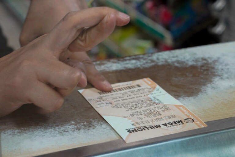 Mega Millions jackpot hits $600 million for Oct. 14 drawing. See the ...